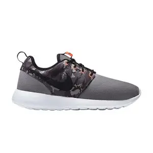 Nike Roshe Run Print Sneakers