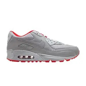 Nike Air Max 90 Sneakers