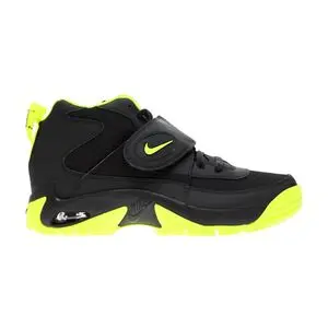 Nike Air Mission Sneakers