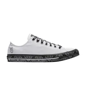 Converse White Chuck Taylor All Star