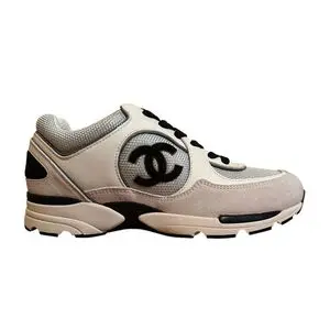 Chanel Sneaker - White