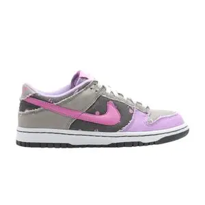 Nike Dunk Low Sneakers