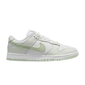 Nike Dunk Low Sneakers - Green