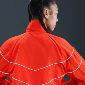 Nike Windrunner Loose Uv Woven Full-zip Jacket