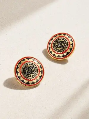 Chanel Plated Enamel Clip On Earrings - Gold