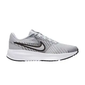 Nike Run Defy Sneakers