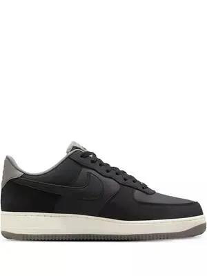Nike Air Force 1 Low '07 Lv8 Sneakers