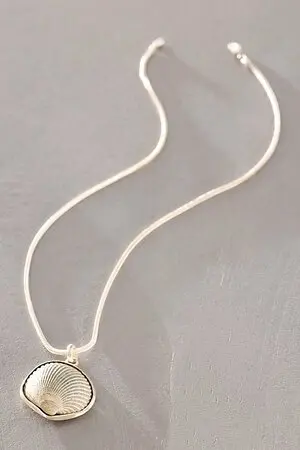 DUNTON ELLERKAMP Shell Pendant Necklace
