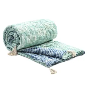 VVYOM Jade Handcrafted Cotton Quilt, King