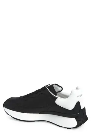 Alexander McQueen Sprint Runner Sneakers - Black/white