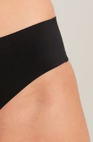 SAALT Seamless Thong - Black