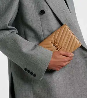 Saint Laurent Cassandre Envelope Matelassé Wallet-on-chain - Beige