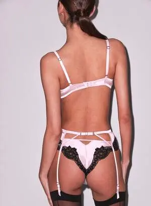 FLEUR DU MAL Eve Cheeky