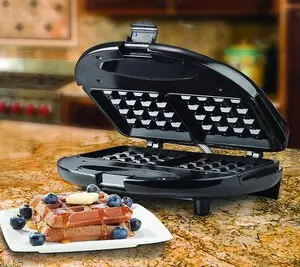 BRENTWOOD Nonstick Dual Waffle Maker