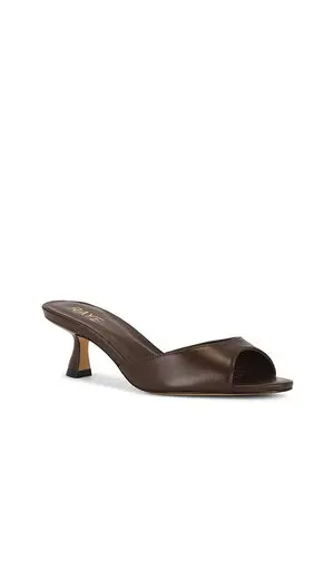 Raye Magde Sandal