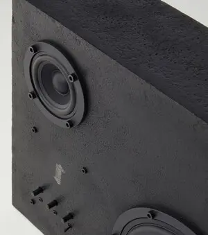 TRANSPARENT Steel Speaker