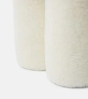 101 COPENHAGEN Big Foot Sheepskin Stool