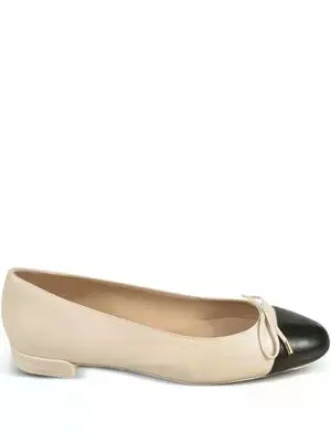 STUART WEITZMAN Sleek Bow-detail Flat Pumps