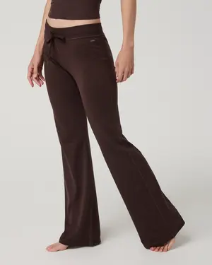 Vuori Halo Low Rise Slim Flare Pants Java Heather