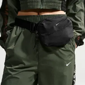 Nike Aura Crossbody Bag - Black