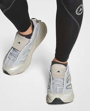 Stella McCartney Adistar Distance Running Sneakers - Gray