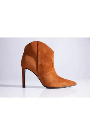 Natori Leiko Suede Heel Bootie - Natural