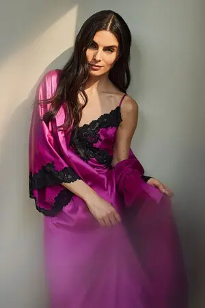 Natori Peony Glamour Robe - Fuchsia