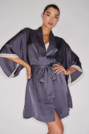 Natori Ashley Icon Lace Wrap - Blue