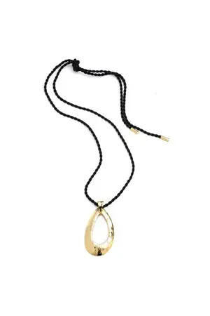Natori Plated Brass Oval Pendant Necklace - Gold