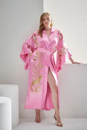 Natori Couture Lotus Embroidered Silk Robe - Pink