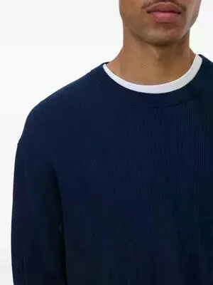 Closed Ribbed Crew-neck Sweater