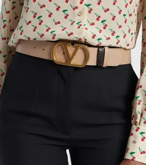 Valentino Garavani Vlogo Reversible Leather Belt