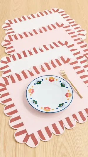 MISETTE Scalloped Stripe Placemats Set Of 4