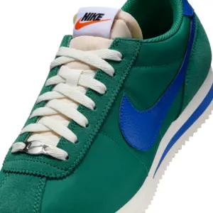 Nike Cortez Sneakers - Green