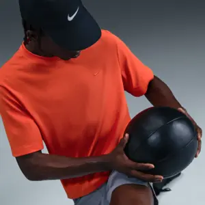 Nike Primary Dri-fit Short-sleeve Versatile Top - Red