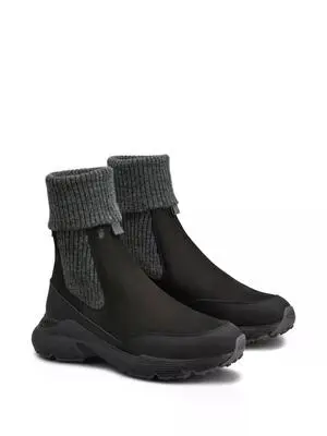 TOD'S Round Toe Chelsea Boots With Elasticated Panels - Black