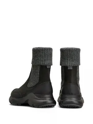 TOD'S Round Toe Chelsea Boots With Elasticated Panels - Black