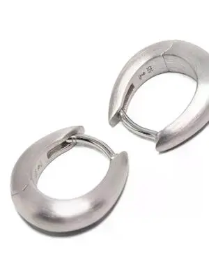 Tom Wood Liz Satin Huggie Earrings - Silver