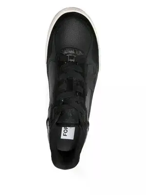 GOLDEN GOOSE Star-patch Trainers - Black