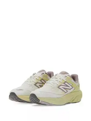 NEW BALANCE Fresh Foam Sneakers