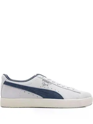 PUMA Clyde Suede Sneakers - Grey