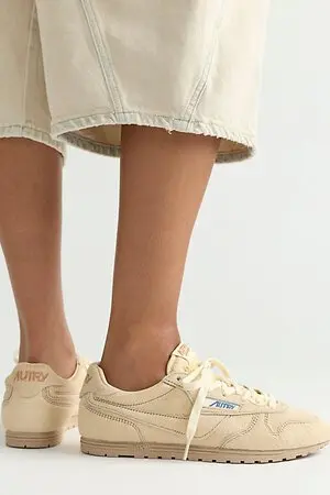 AUTRY Windspin Low Top Pony Hair Sneakers - Ivory