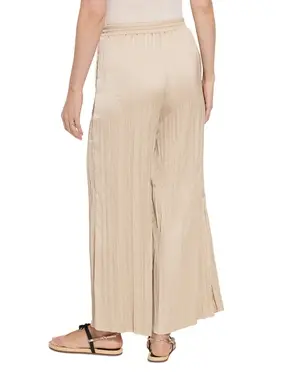 Lyssé Packable Pleated Palazzo Pants