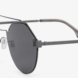 Fendi Round Sunglasses