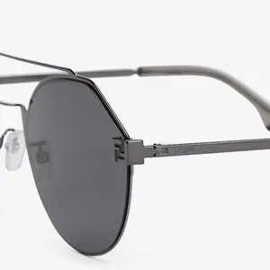 Fendi Round Sunglasses