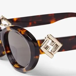 Fendi Ff Diamonds Oval Sunglasses - Brown