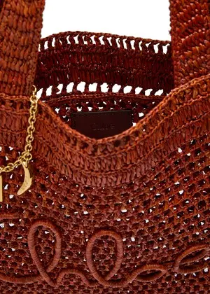 Chloé Raffia Tote Bag With Logo Appliqué And Charm - Brown