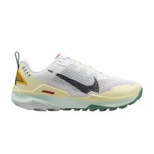 Nike Wildhorse 8 Athletic Sneakers