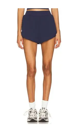 WELLBEING + BEINGWELL Vega Short