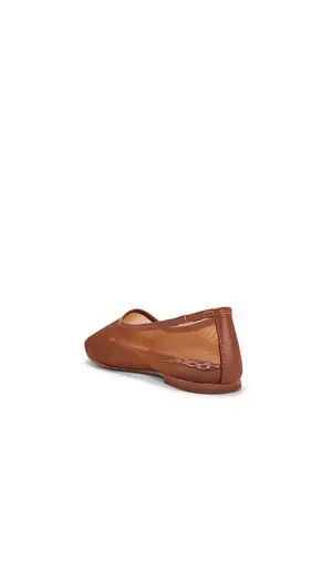 Senso Dena Flat